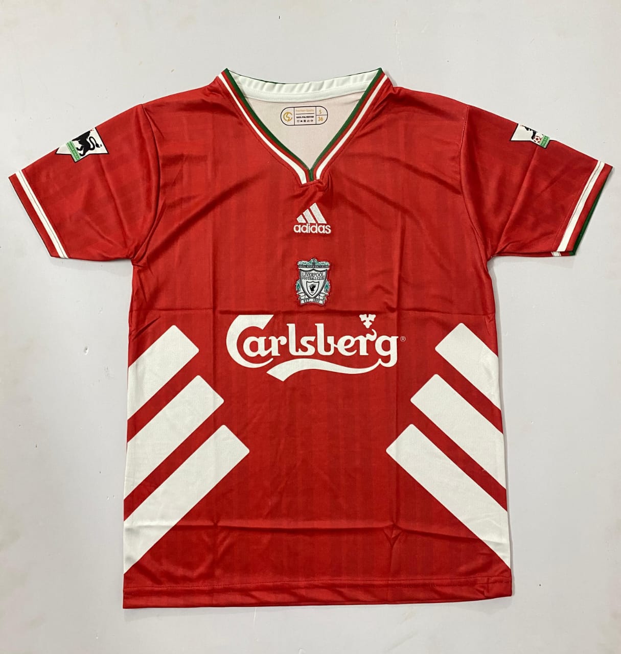 LIVERPOOL 1996/97 HOME V NECK- EMBROIDERY – Ten sports
