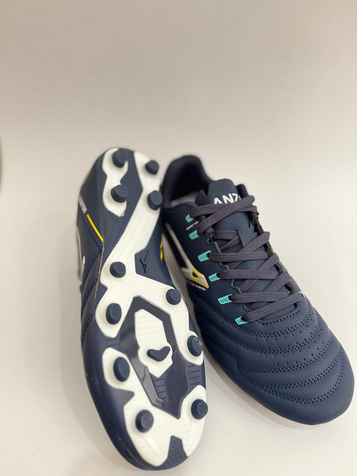 Football shoes – Ten sports